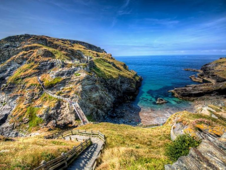 27 Best Places to Visit in Cornwall (+ map & travel tips)