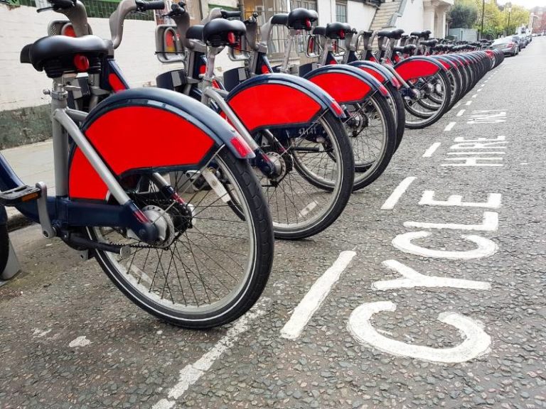 Getting Around London (Guide to Public Transport in London
