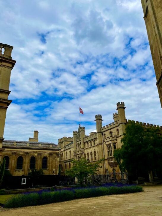 Cambridge Travel Guide (including tips, itinerary + map)