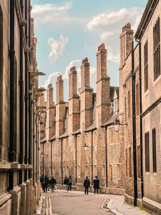 Cambridge Travel Guide (including tips, itinerary + map)