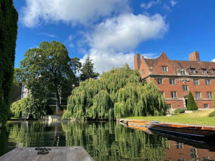 Cambridge Travel Guide (including tips, itinerary + map)