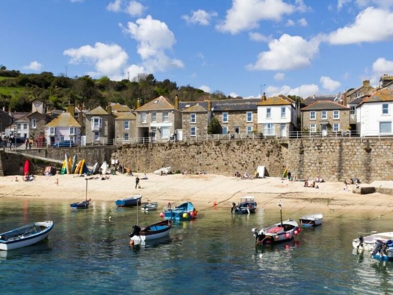 27 Best Places to Visit in Cornwall (+ map & travel tips)