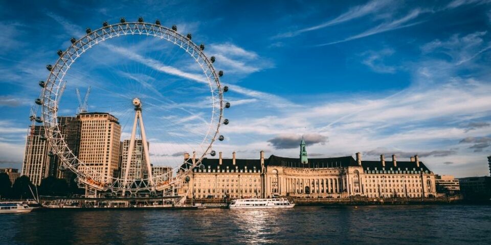 22 Famous London Landmarks to Visit (+ map and tips)