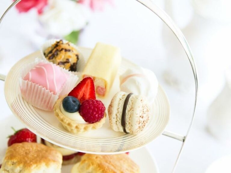 39 Traditional British foods you have to try!