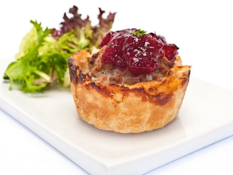 39 Traditional British foods you have to try!