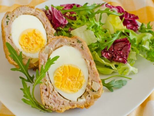 39 Traditional British foods you have to try!