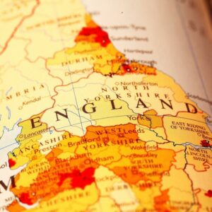 England Travel Guide: Where, What + How to Plan Your Trip