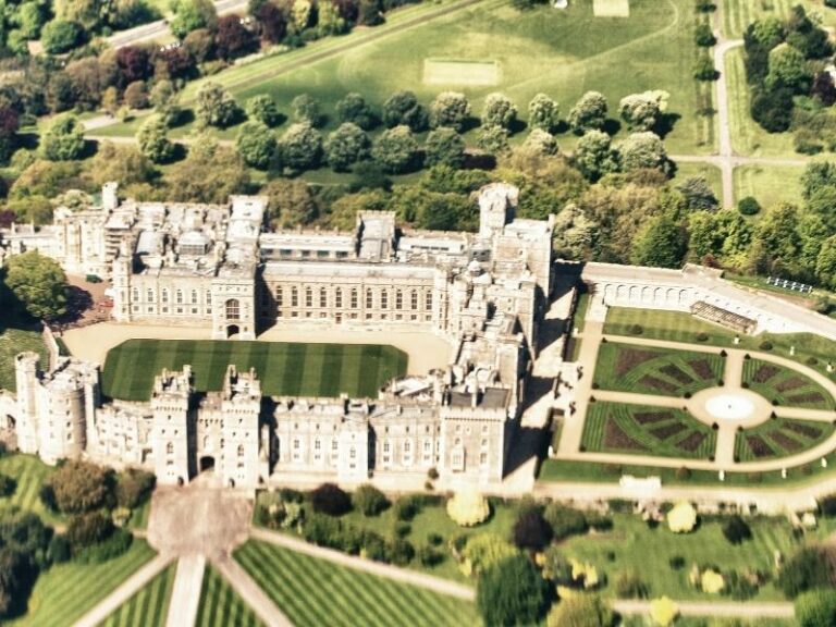 How to get to Windsor Castle from London -Tips, tours & more